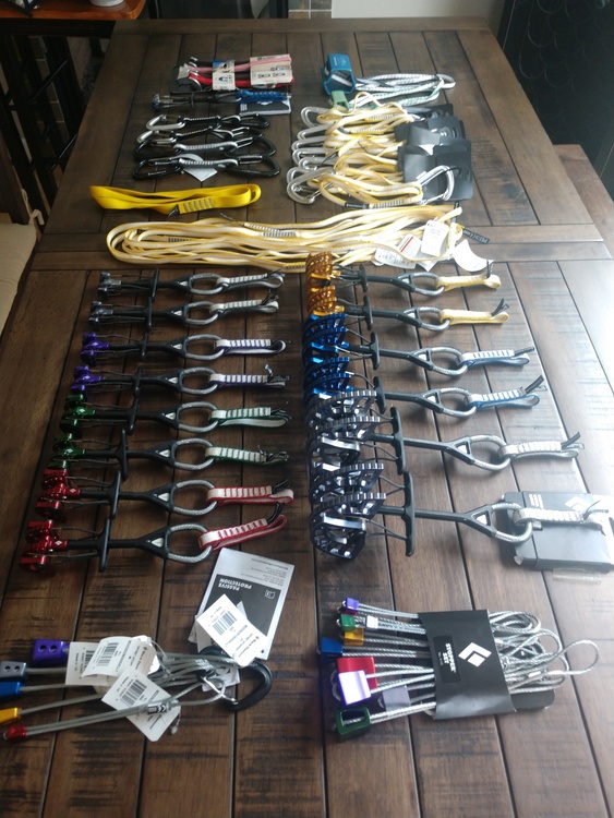 Black Diamond Ultralight, Camp Tri cam, Metolius draws, DMM hex!!