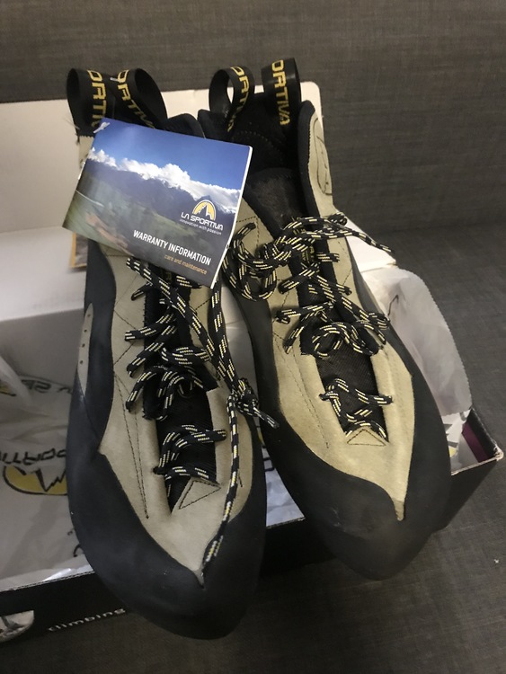 Huge Lot. All new (mostly) Totems, BD UL's, Nuts, Hexes, Shoes, Biners ...