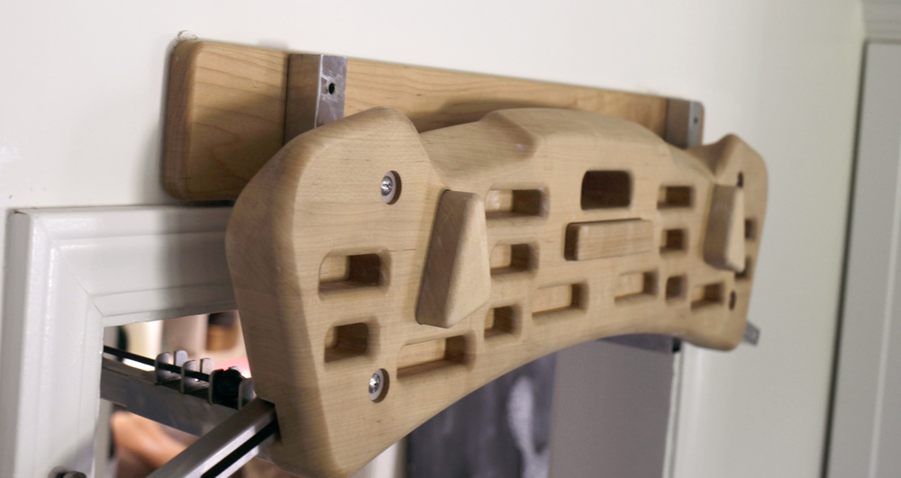 Easy-Mount Hangboard Design