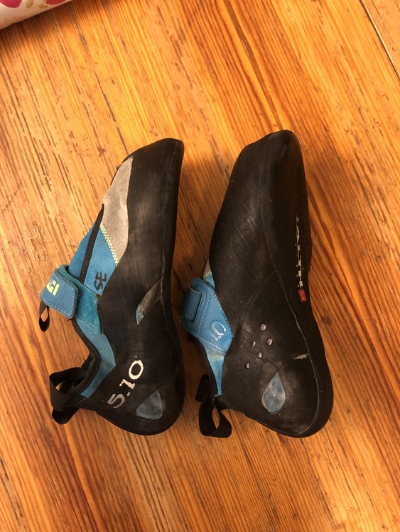 For Sale: 5.10 Hiangle SZ: 40 $90