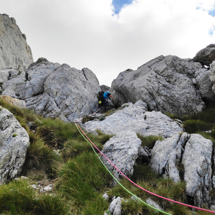 Alpina V UIAA 300 m. | Mount Giona (Greece)
