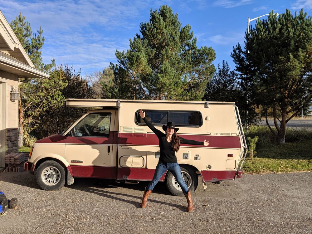 1988 GMC SAF Safari Tiger Campervan, 189,000 Miles, $6500