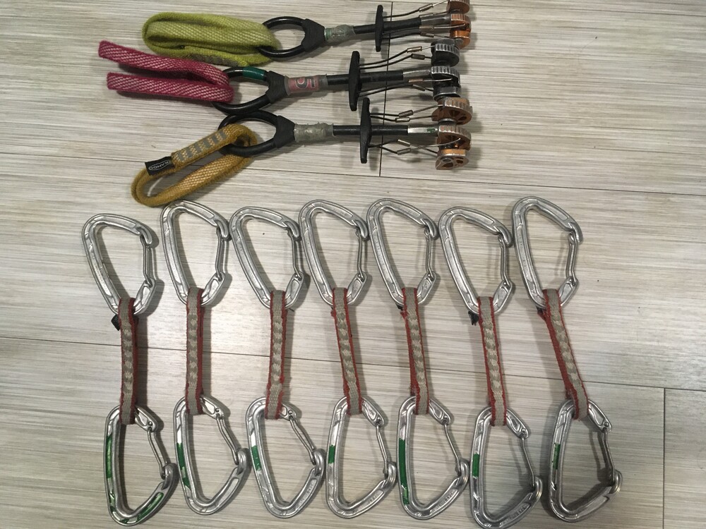 WTB: Trad rack, offset nuts, alpine draws