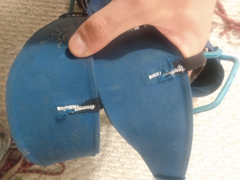 Arcteryx AR 395a harness back leg loop straps fraying after ~1 year