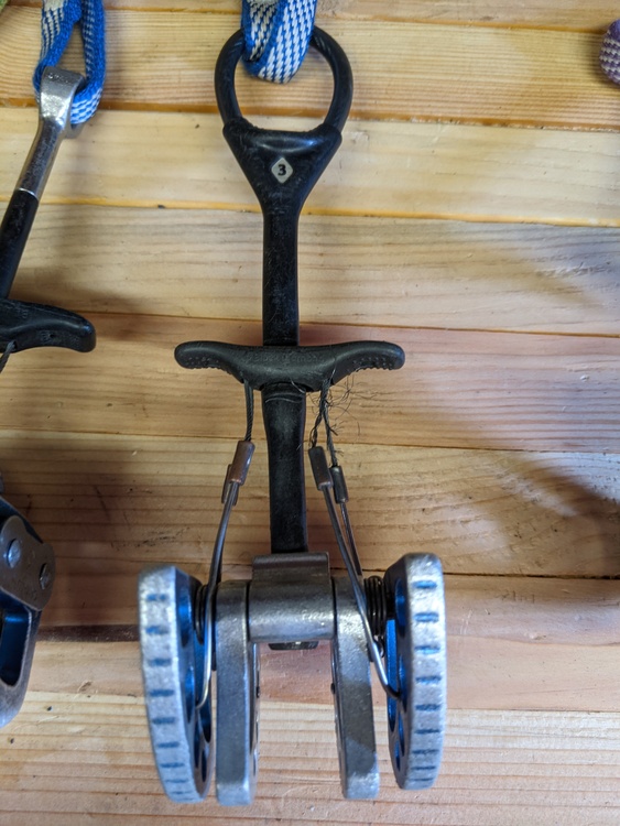 FS: gen 3 camalots, misc biners, metolius curve nuts, sterling 7mm rap ...