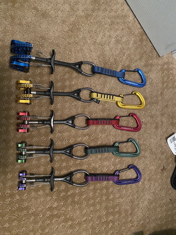 FS: STANDARD RACK NEW CONDITION