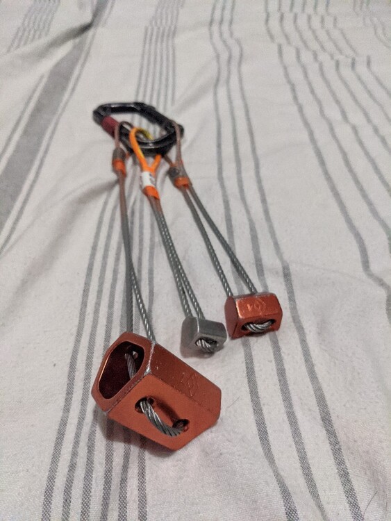 Climbing gear: C3's, BD Nuts, BD/metolius hexes, cam, micro nuts