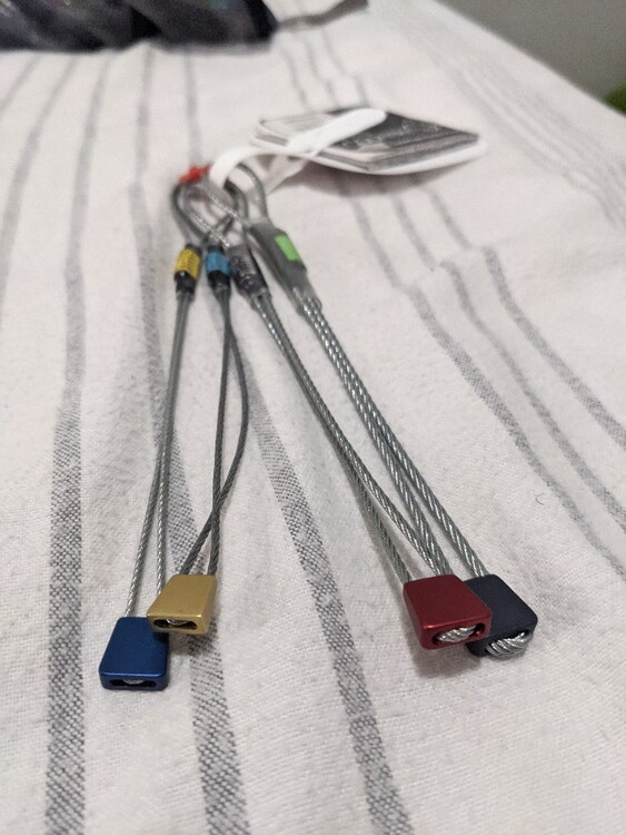 Climbing gear: C3's, BD Nuts, BD/metolius hexes, cam, micro nuts