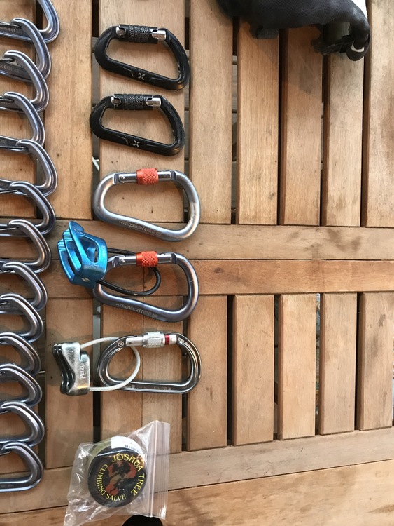 Zero Friends / Contact Alpine Draws / Litewire Quickdraws / Assorted ...