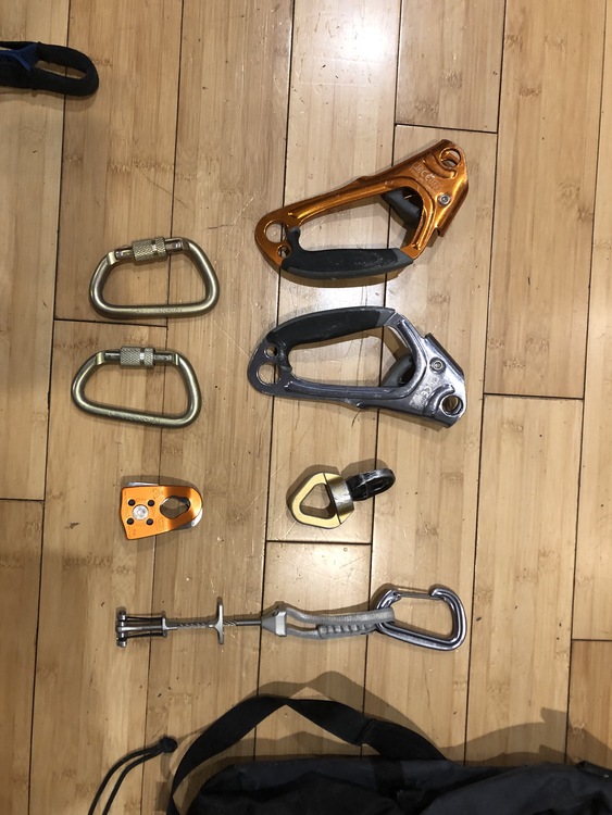 FS: Ascenders, Ladders, Cam, Swivel, Rope Bag, Steel Carabiners, Skimo Pack