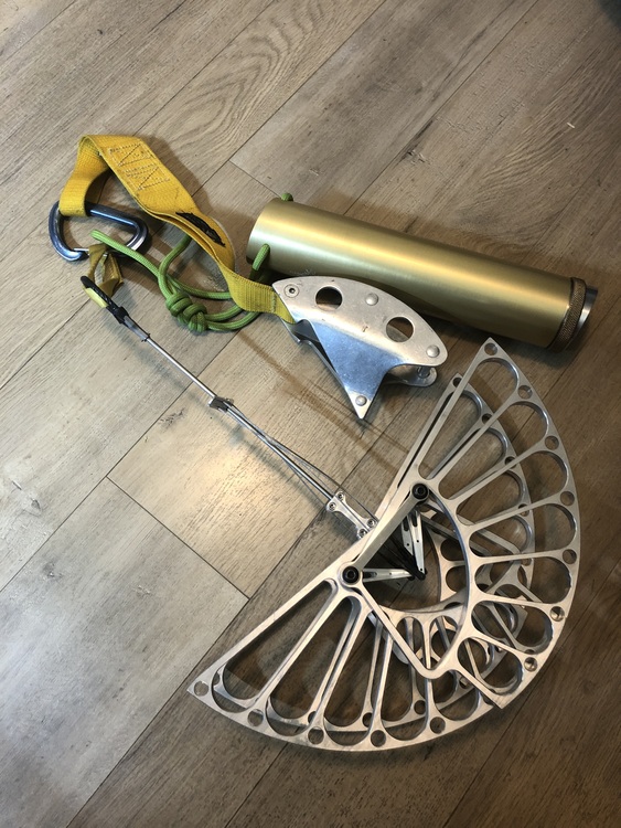 Extra Anchor Gear for Multipitch