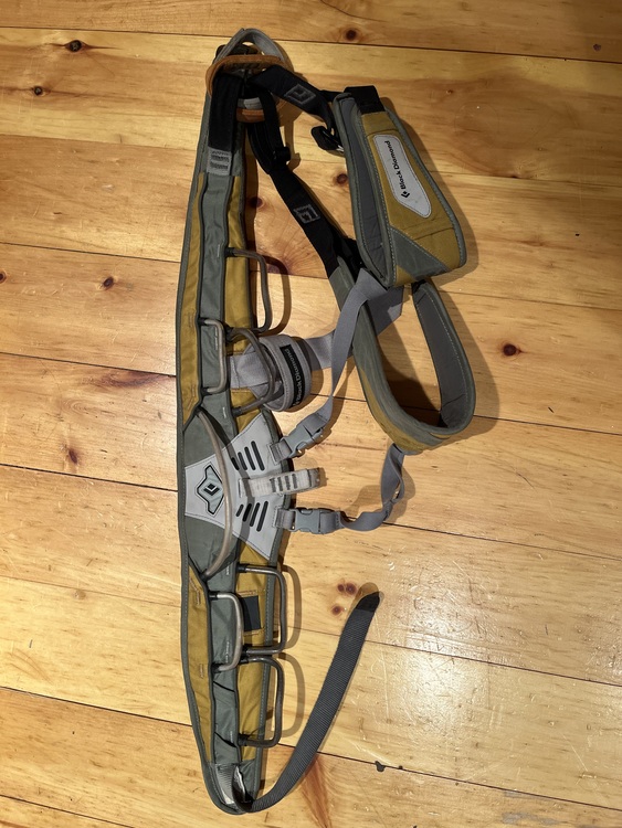 FS: Big Gun harness, knee pad, climbing shoes