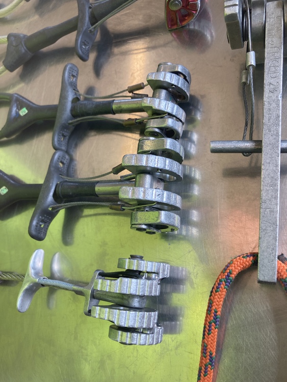 FS: Trad Rack- BD, WC & Metolius Cams + nuts