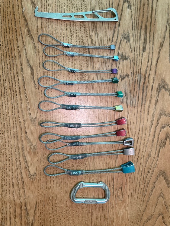 FS: Rack of stoppers and Nut Tool