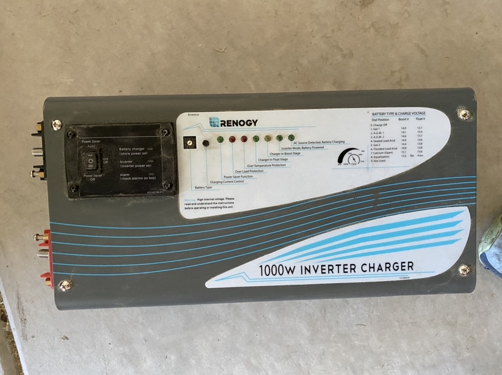 Renogy 1000w Inverter Charger