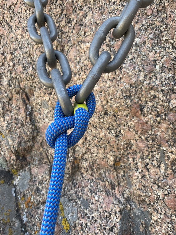 Bizarre Stuck Rope