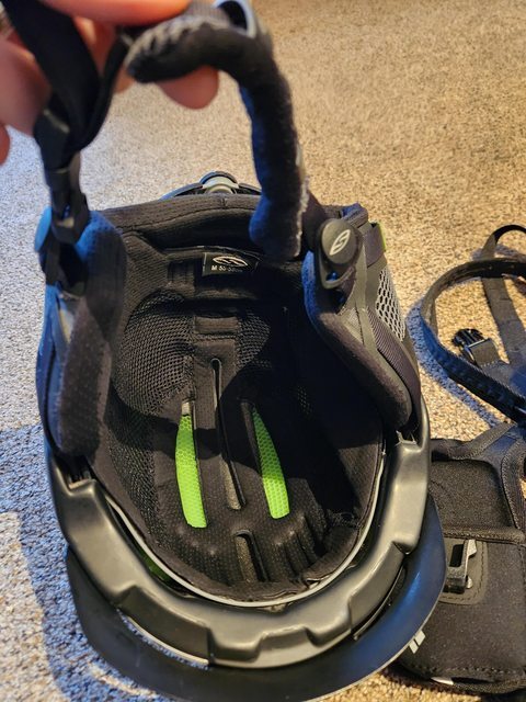 FS: Smith Vantage helmet, BD Enforcer gloves, Recon BT avy beacon ...