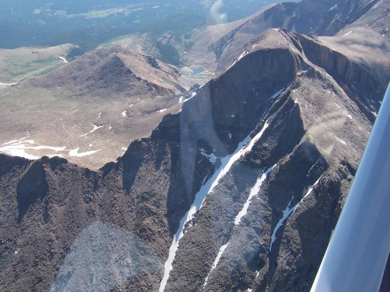 The Trough is the continuous snow ribbon running from the bottom of the ...