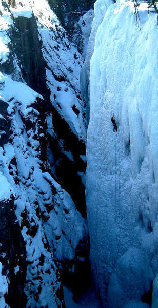 Climbing in Uncompahgre Gorge aka Ouray Ice Park, CO Ice & Mixed