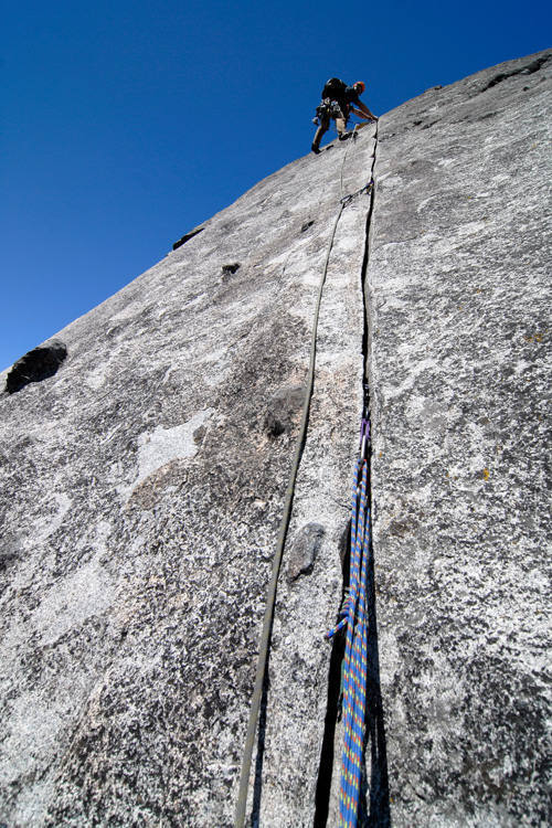 Nate Conroy enjoys outstanding jams and liebacking on the second pitch ...