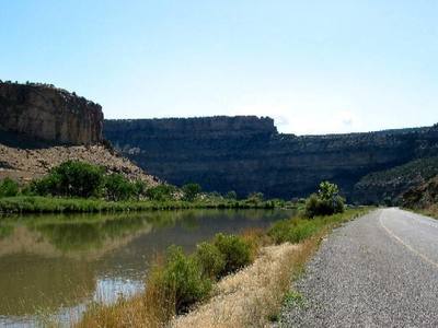 Climbing in De Beque Canyon, Grand Junction Area