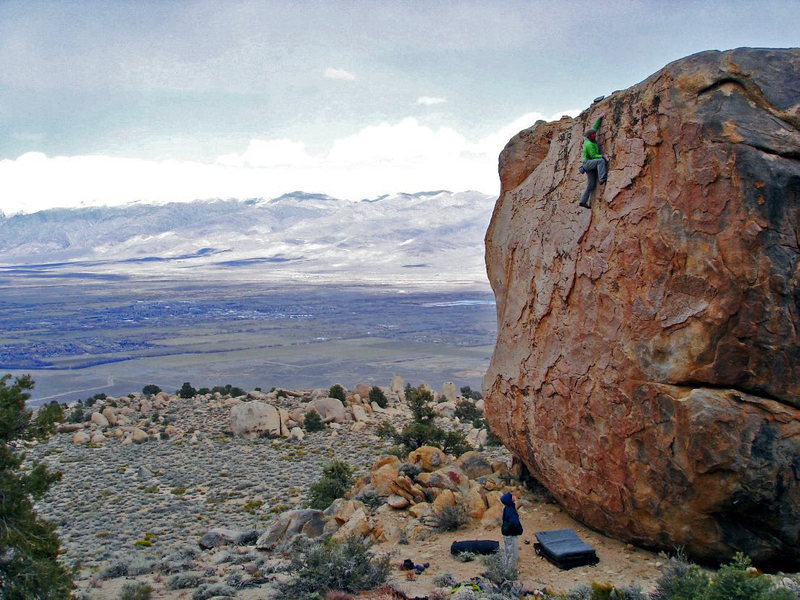 Bouldering in Druid Stones, Sierra Eastside