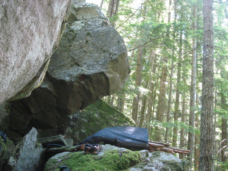 Climbing in Pressure Drop Boulder, Central-West Cascades & Seattle