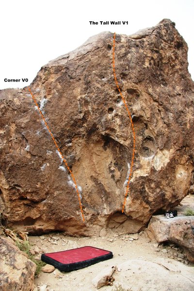 Climbing in Corner Boulder, Sierra Eastside