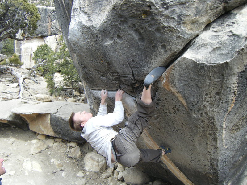 Ian demonstrating the painful toe-cam-drop-knee beta.