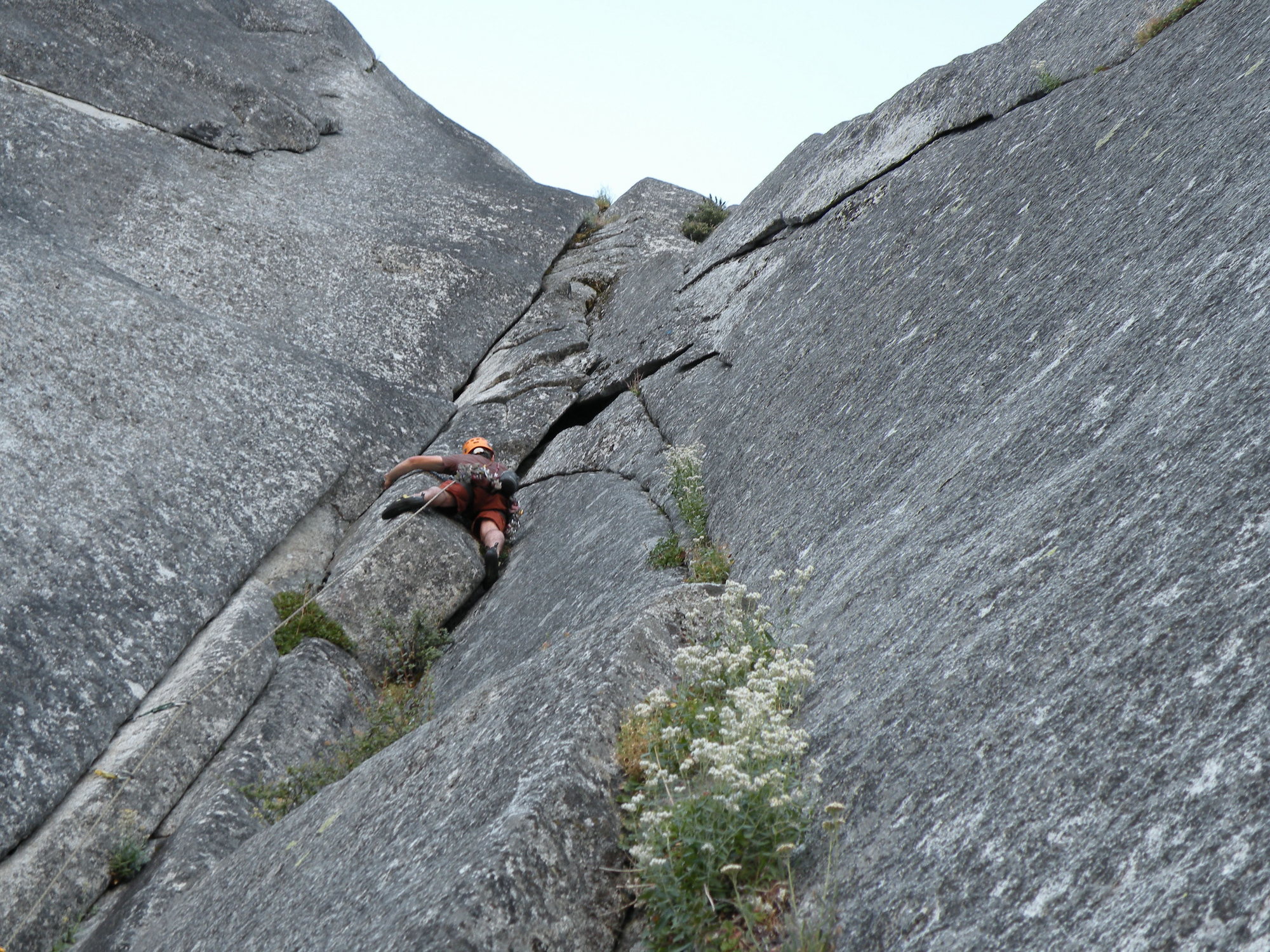 Climbing the pitch above the Higbee Hederal photo by Scott Bennett