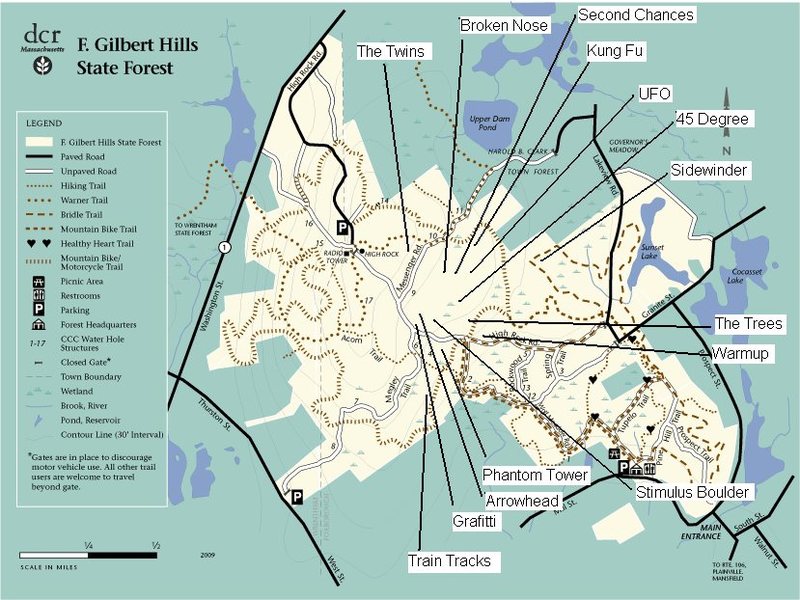 Bouldering in Gilbert Hills State Park, Eastern, MA