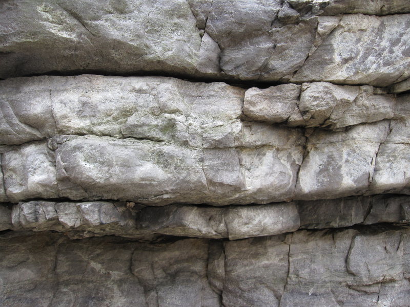 Weverton Formation Quartzite with smooth bulges and horizontal breaks.