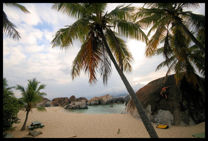 Bouldering in Spring Bay, Virgin Gorda, BVI