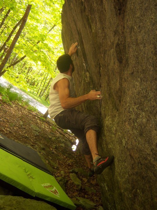 Philip Yates pulling hard on the classic GHSP test piece "True Grit" at ...