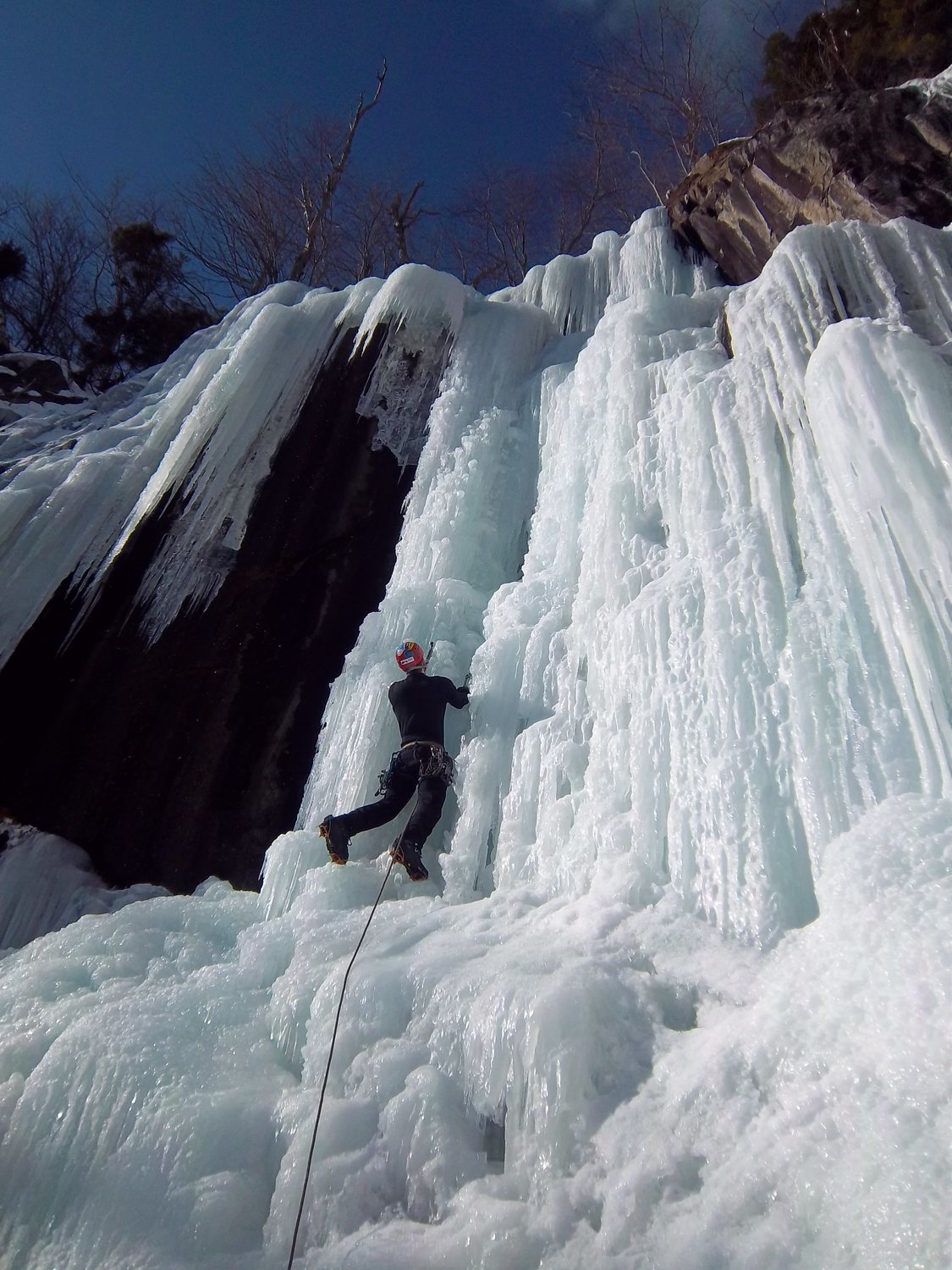Scott Arno leading Chia Direct(4+), Frankenstein Cliff, NH