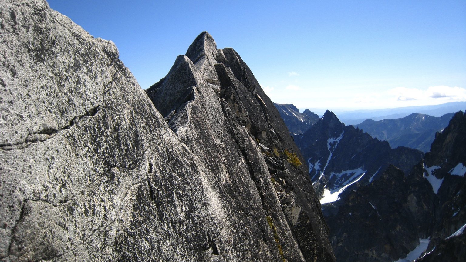 Knife edge ridge