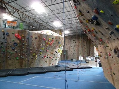 Hangar 18 Riverside: California Climbing Gym Directory