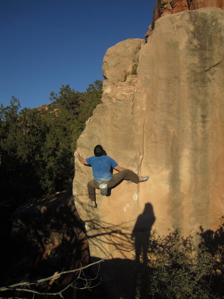 Climbing in Pillar Boulder, Northern Arizona