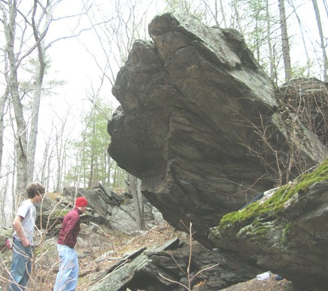 A look at Venom from the other side. Strange angle.