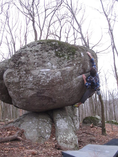 Bouldering in Tipping Block, Southwest Virginia (Appalachia)