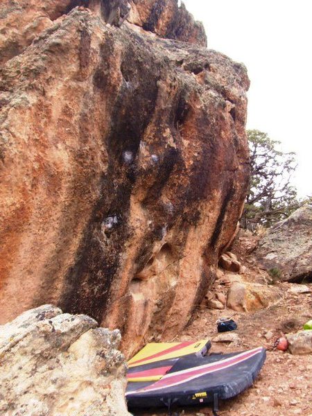 Climbing in Juggernaut Boulder, Grand Junction Area