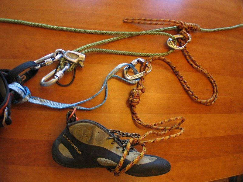 Relative strength of a blocked chain sinnet knot?