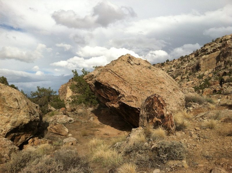 Bouldering in Miller Block, Grand Junction Area
