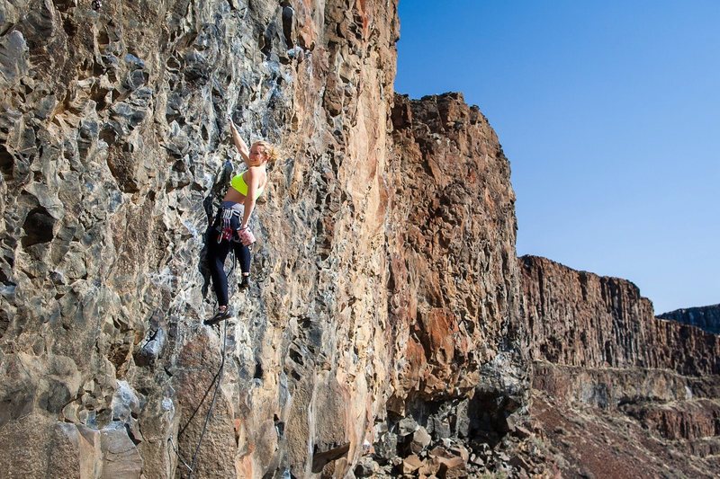 Rock Climbing in Fat and Skinny Man Walls, Frenchman Coulee (Vantage)