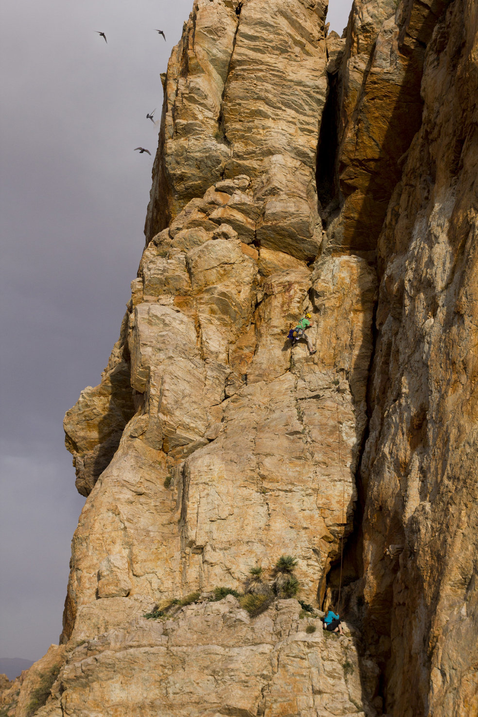 Mike Pycroft and Jessie Rushbrooke on the second 'chimney' pitch of Em ...