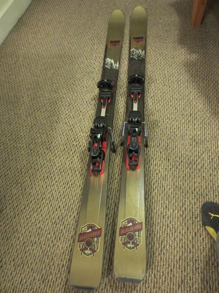 Karhu Storm skis (Length 177cm) with Fritschi Freeride Plus AT bindings.