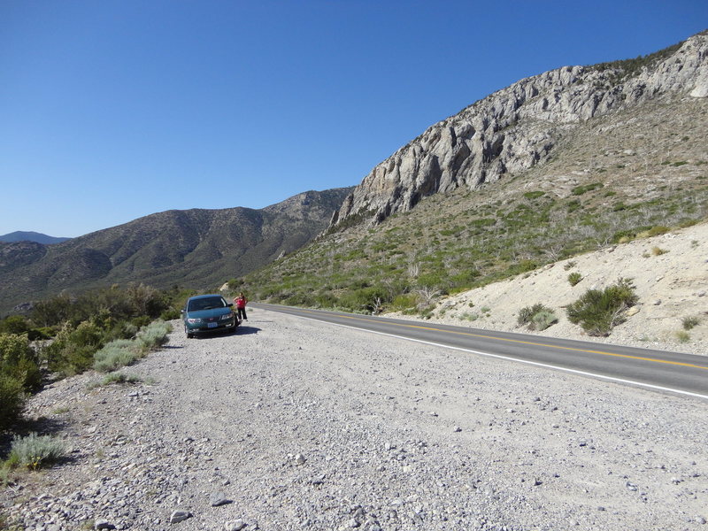 Parking pullout just up the road, appx 100 yards from base of approach