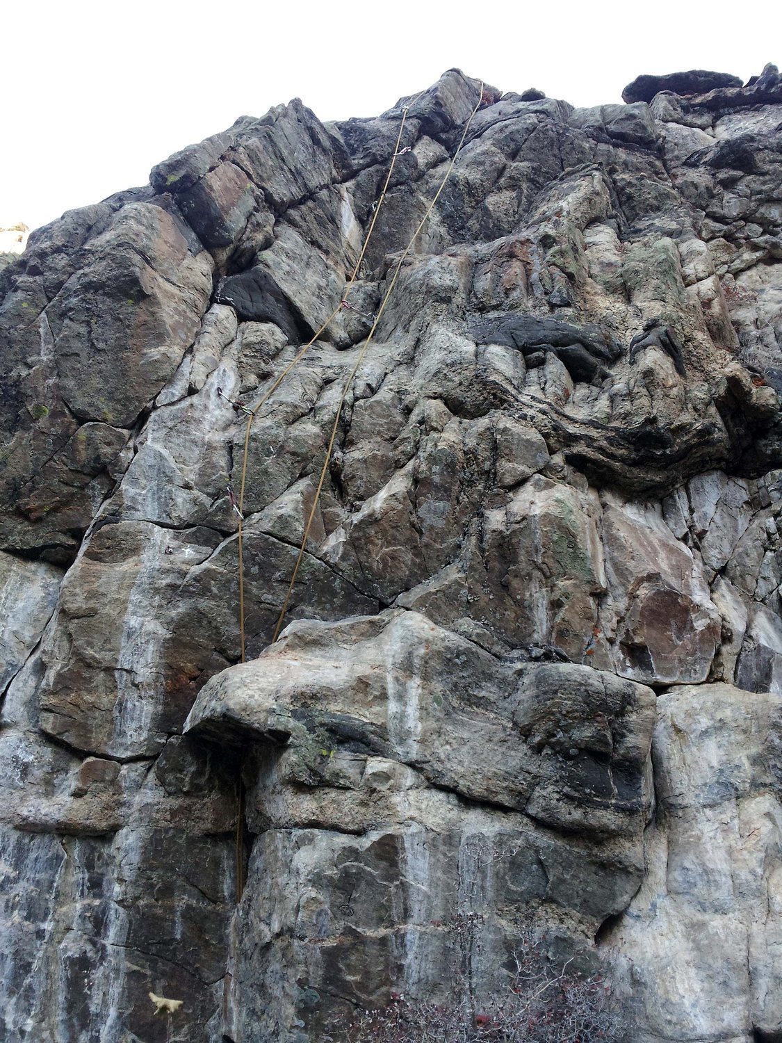 Deflator-Mouse starts on the left side of the block (where the ropes ...