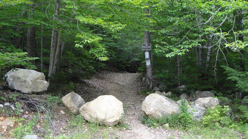 Trail head for Shagg Crag. This is on the right and the parking is on ...
