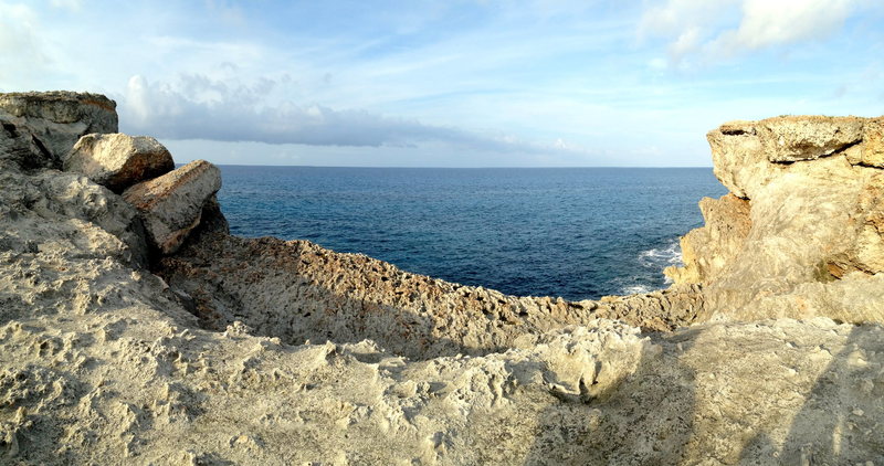 Rock Climbing in Rainbow Bay Cliffs (Atlantic), Eleuthera Island